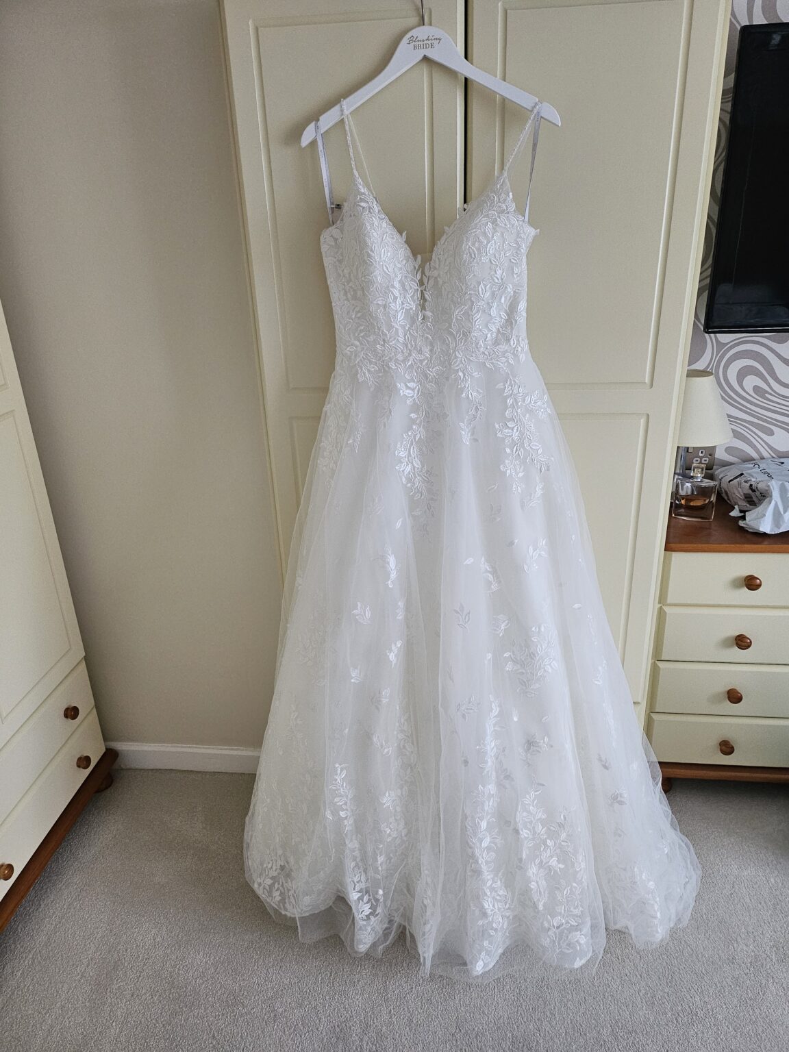 Wedding dress Albiona | White Dress UK